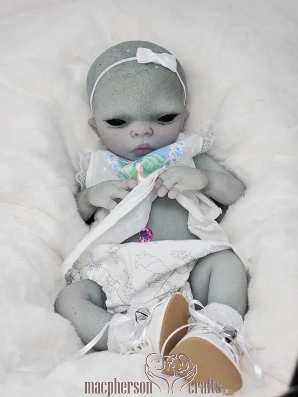 Imani Alien baby by Noemi Noe Roarks
