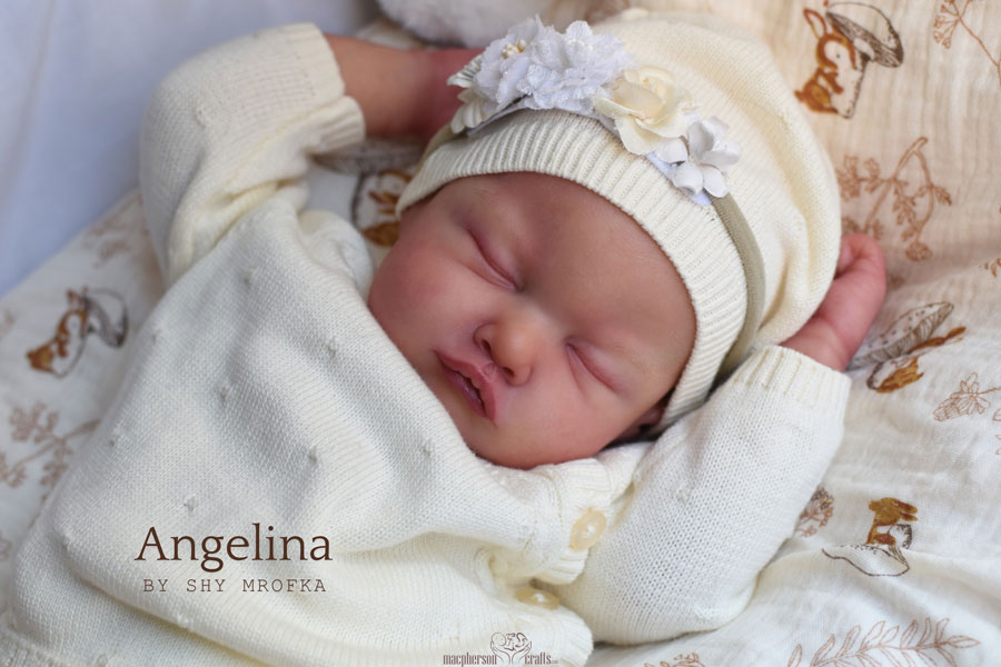 Angelina by Shi Mrofka