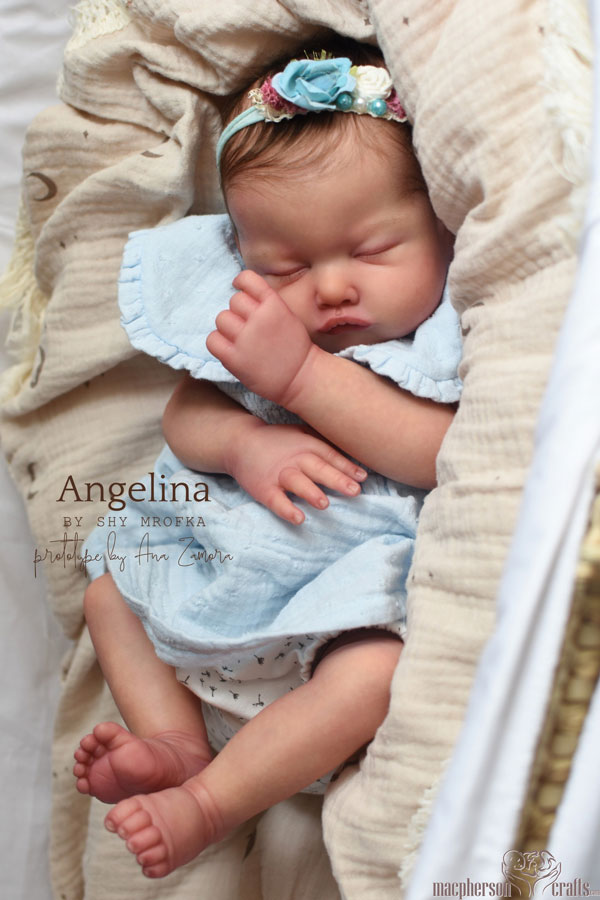 Angelina by Shi Mrofka