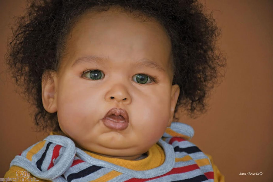 Blue Sparrow by Doris Moyers Hornbogen