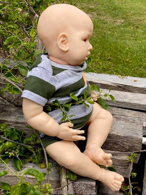 Blue Sparrow by Doris Moyers Hornbogen