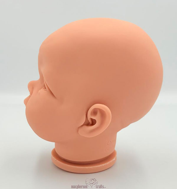 Chrissy by Elly Knoops ~ HEAD ONLY