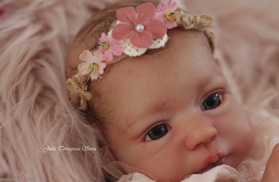 Elsa by Teresa De Castro