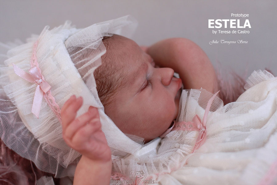 Estela by Teresa de Castro