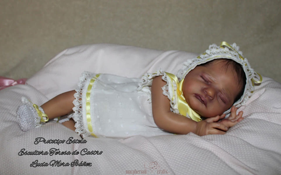 Estela by Teresa de Castro