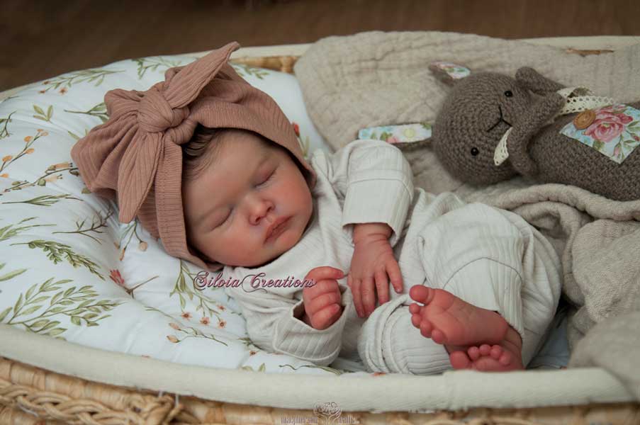 Flora by Priscilla Lopez