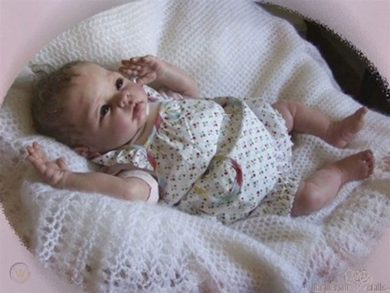 Helena by LInda Murray