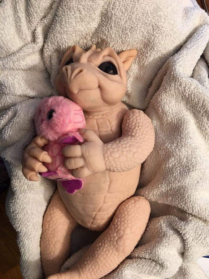 Hugo the Baby Dragon by Sarah Mellman