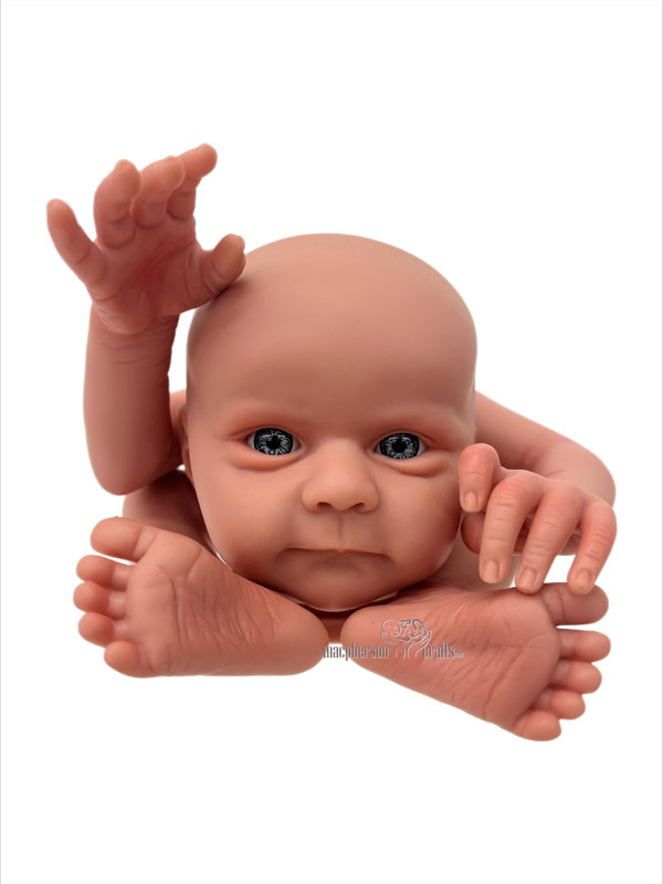Ayla by Tay Freitas ~ Pre-Painted Dolly Vinyl ~ 1/4 Limb Kit
