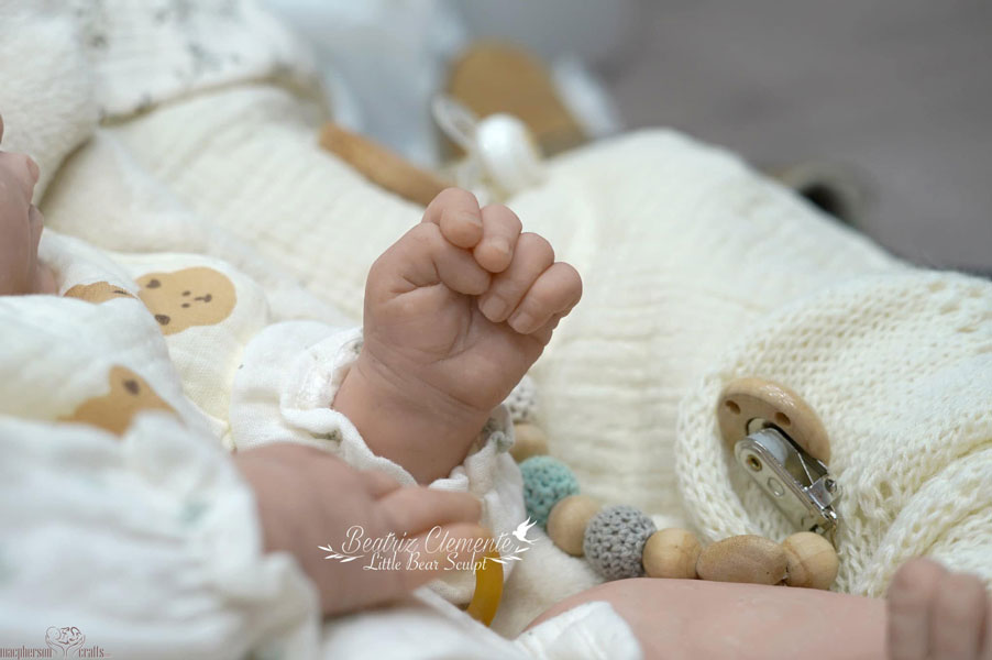 Little Bear by Beatriz Clemente