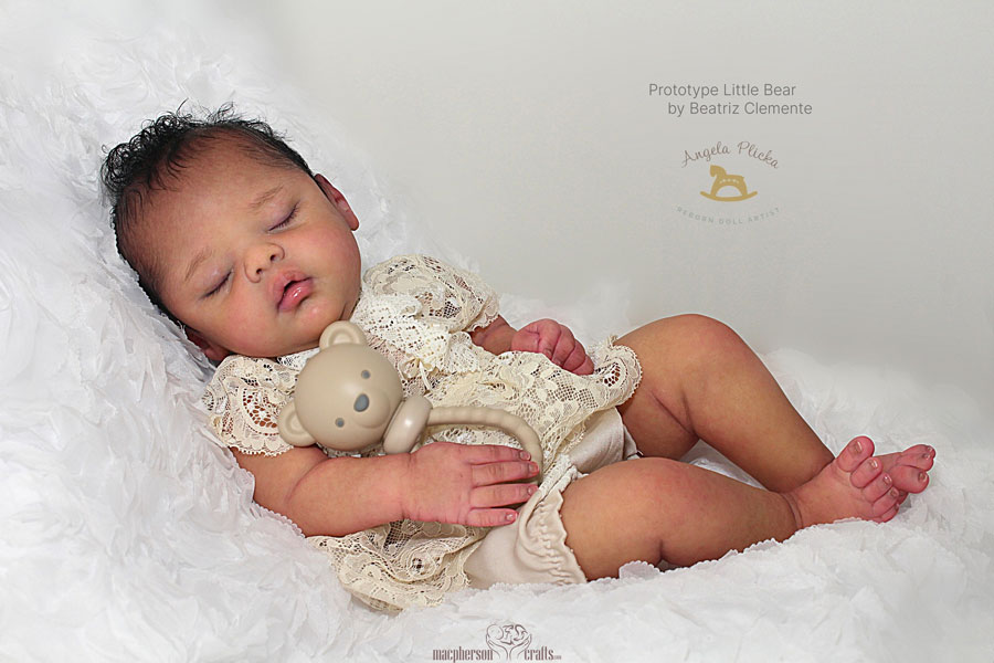 Little Bear by Beatriz Clemente