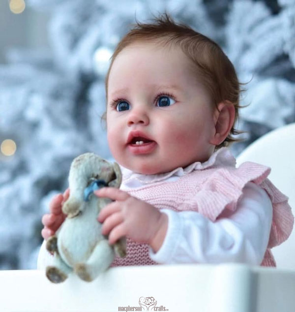 Lottie by Laura Lee Eagles