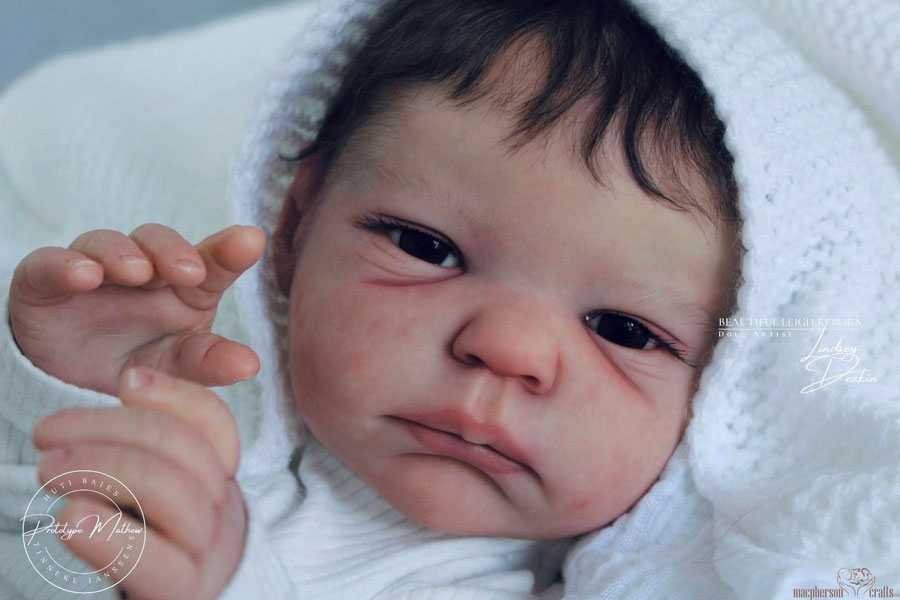 Mathew by Hugo and Tinneke Janssens