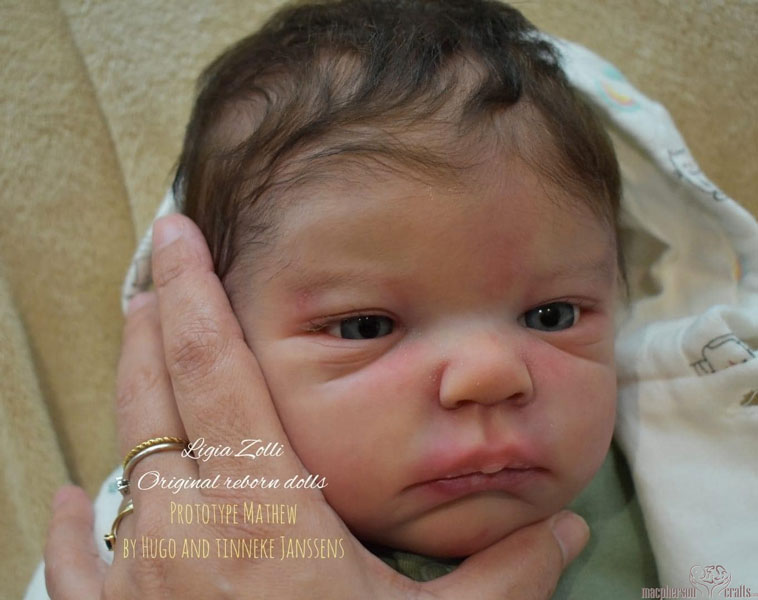 Mathew by Hugo and Tinneke Janssens