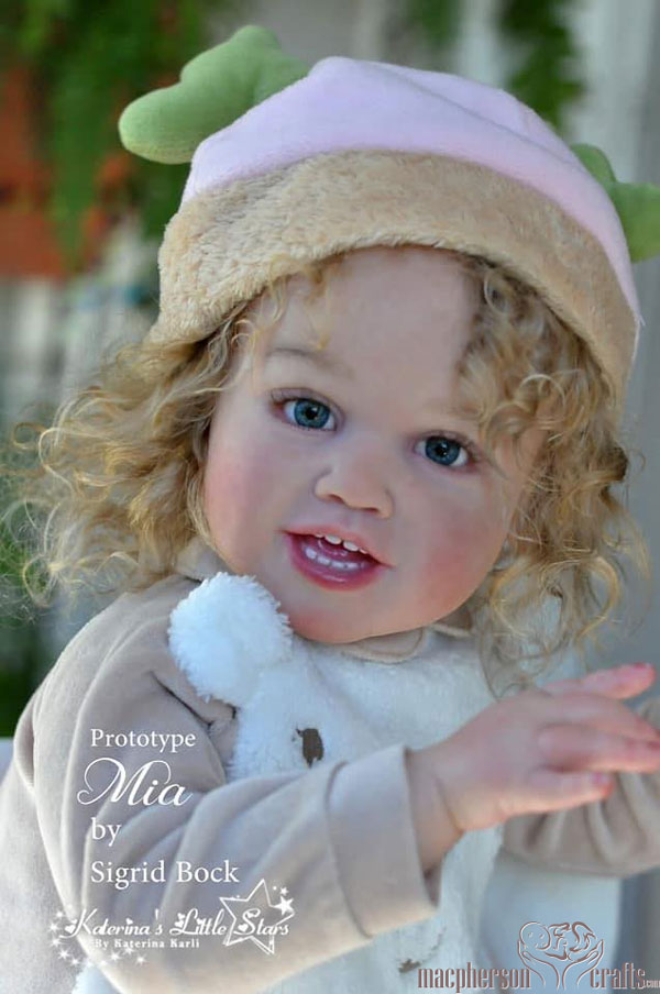 Mia by Sigrid Bock