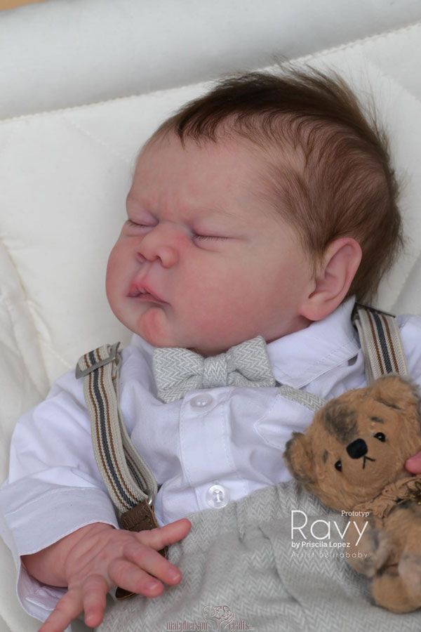 Ravy by Priscila Lopez