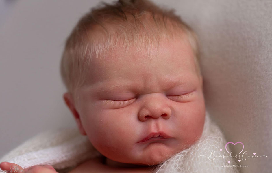 Ravy by Priscila Lopez