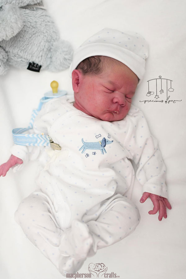 Ravy by Priscila Lopez