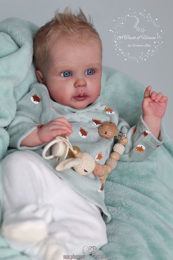 Roberto by Mayra Garza