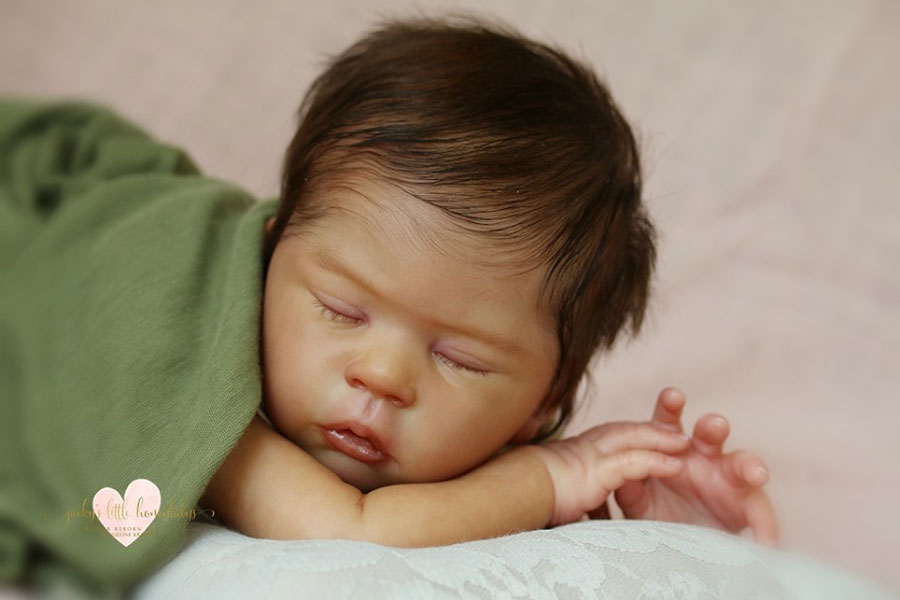 SaRyah by Laura Tuzio Ross