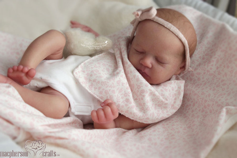 Serena by Tay Freitas