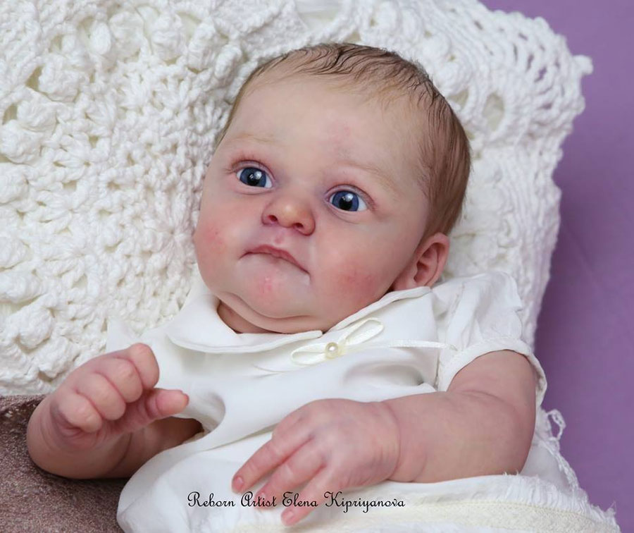 Yael by Gudrun Legler