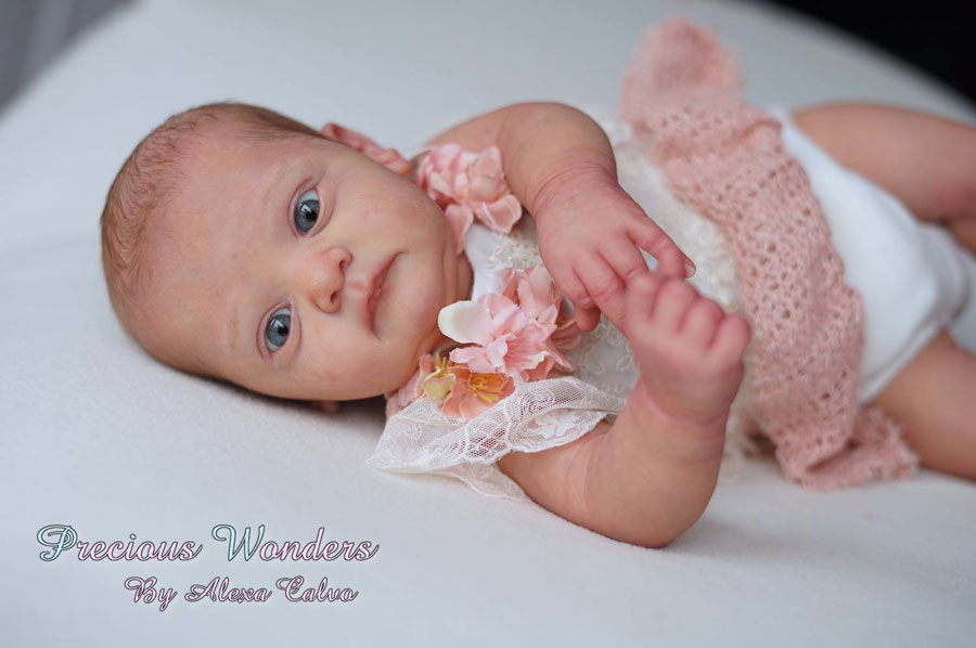 Yael by Gudrun Legler